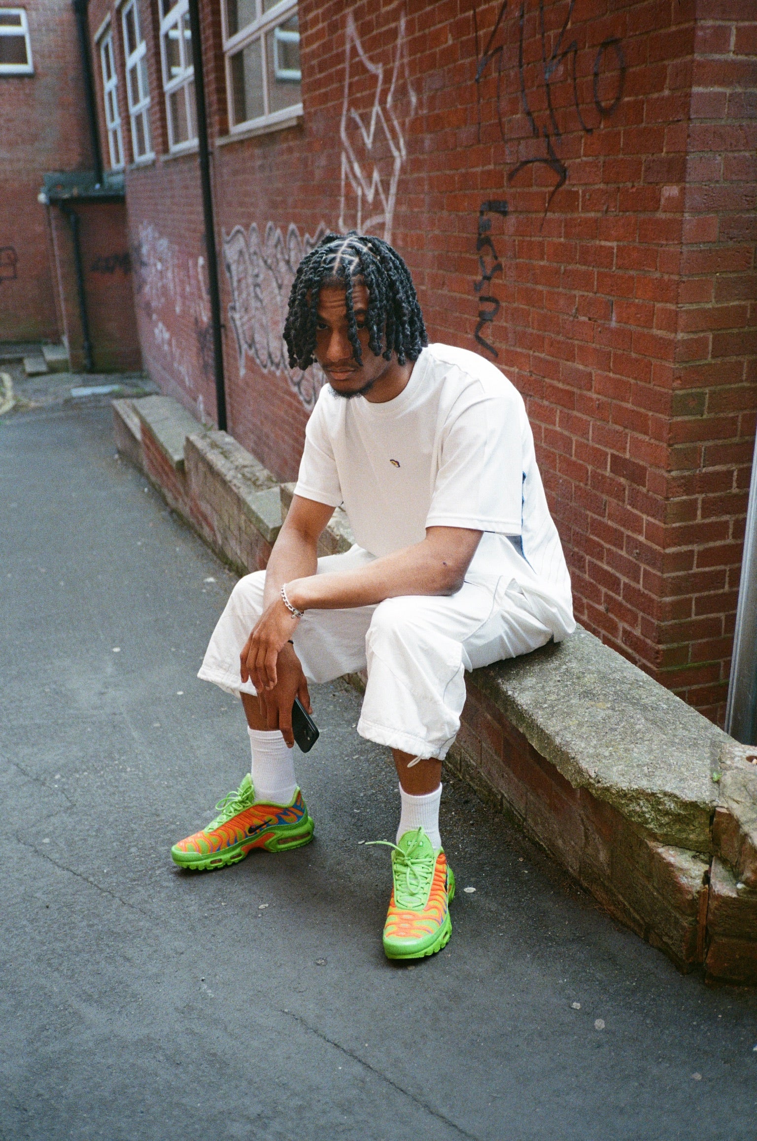 Bounty Bodega - Authentic Trainers & Streetwear Store Online, UK